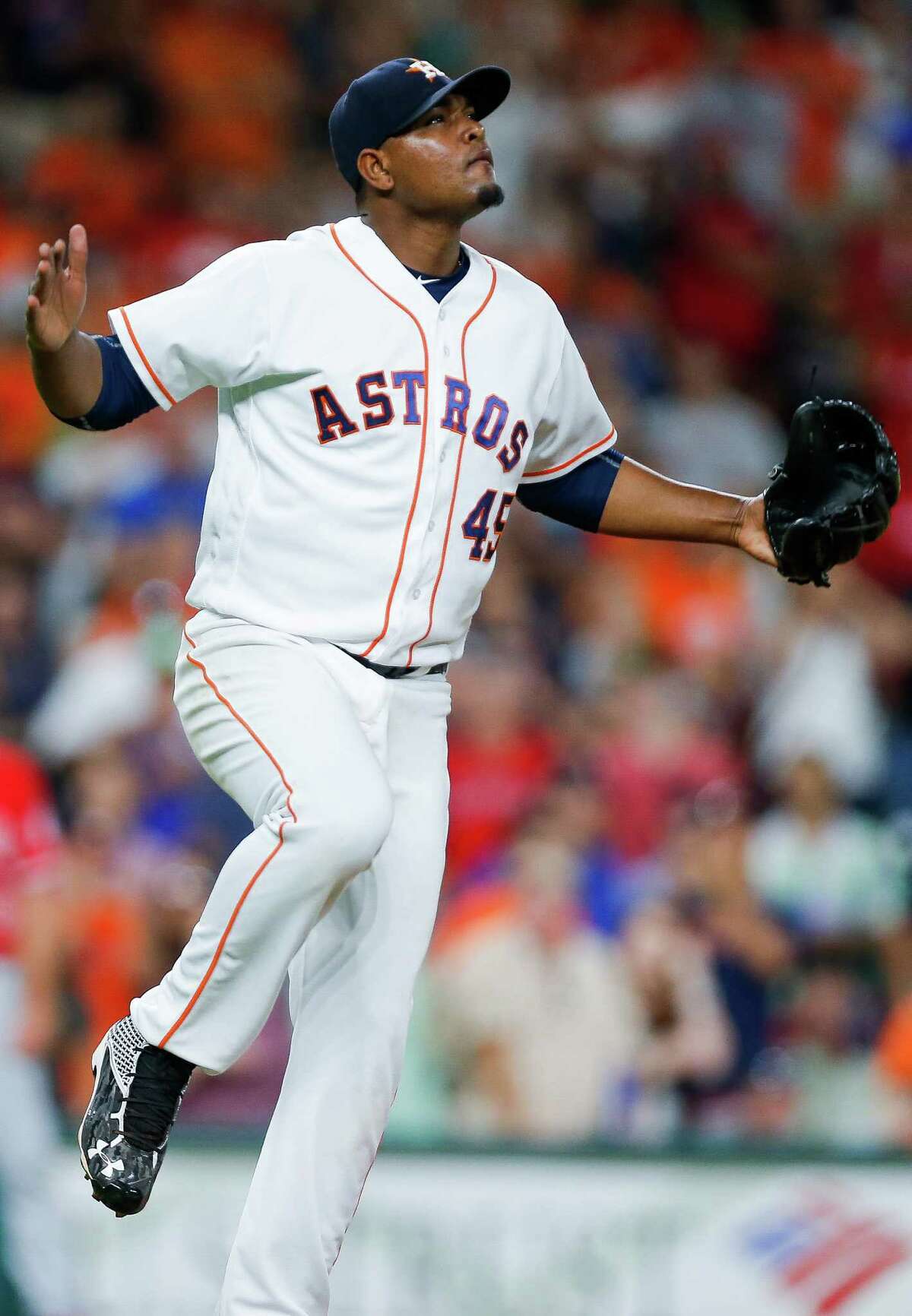 Astros' Michael Feliz 'more than likely' to stay in bullpen in 2017