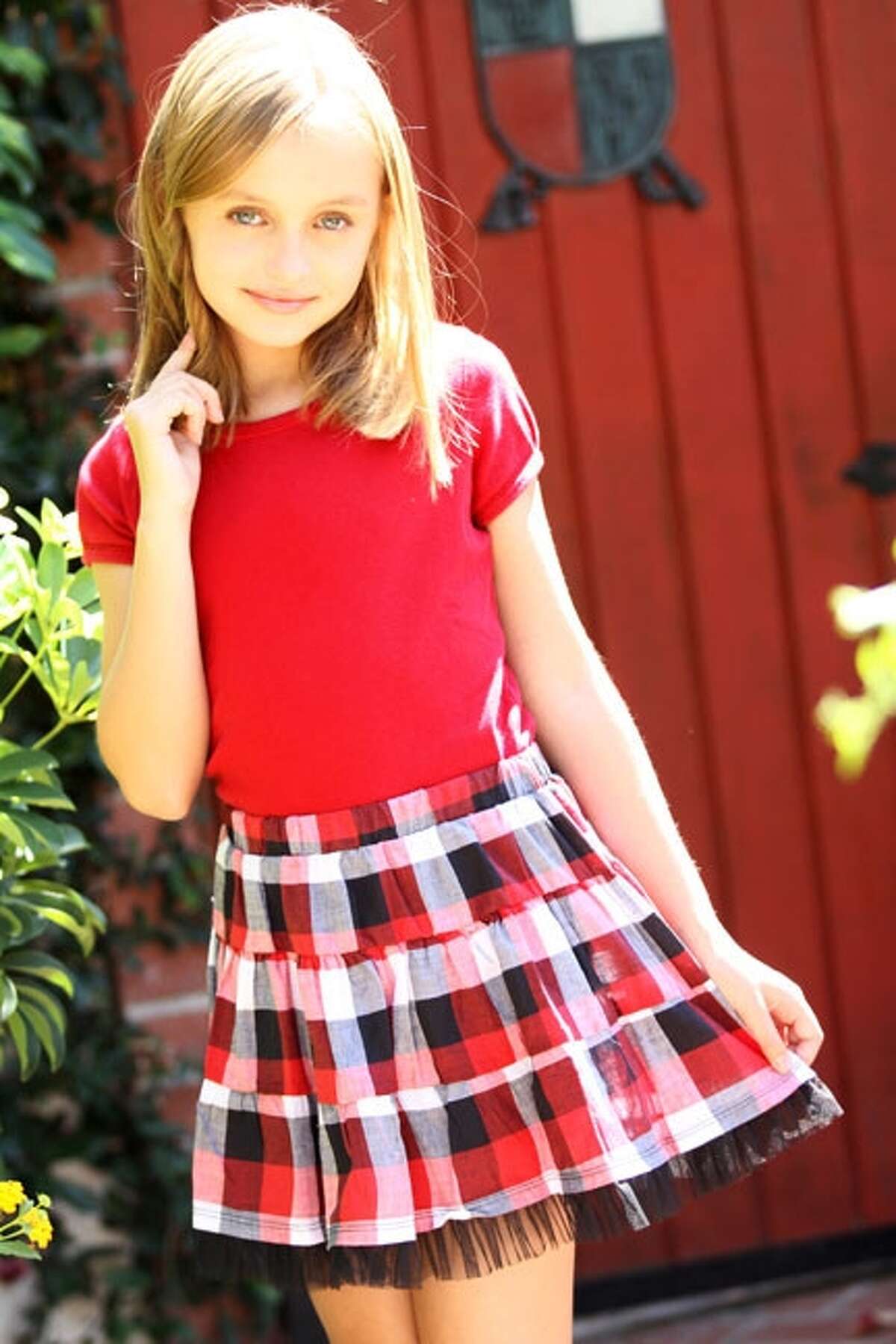 Bright Lights Beckon: Former Plainview girl divides time between Canyon ...