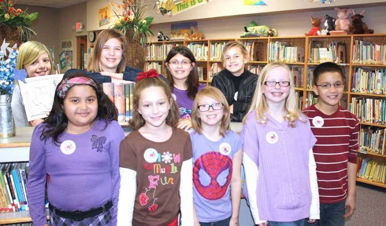 Students vote on book award