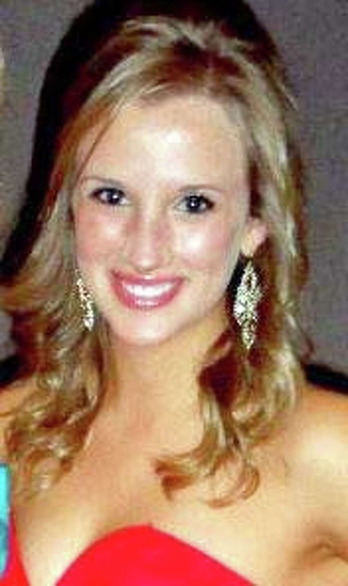 A year after near-miss, Raymond qualifies for regionals