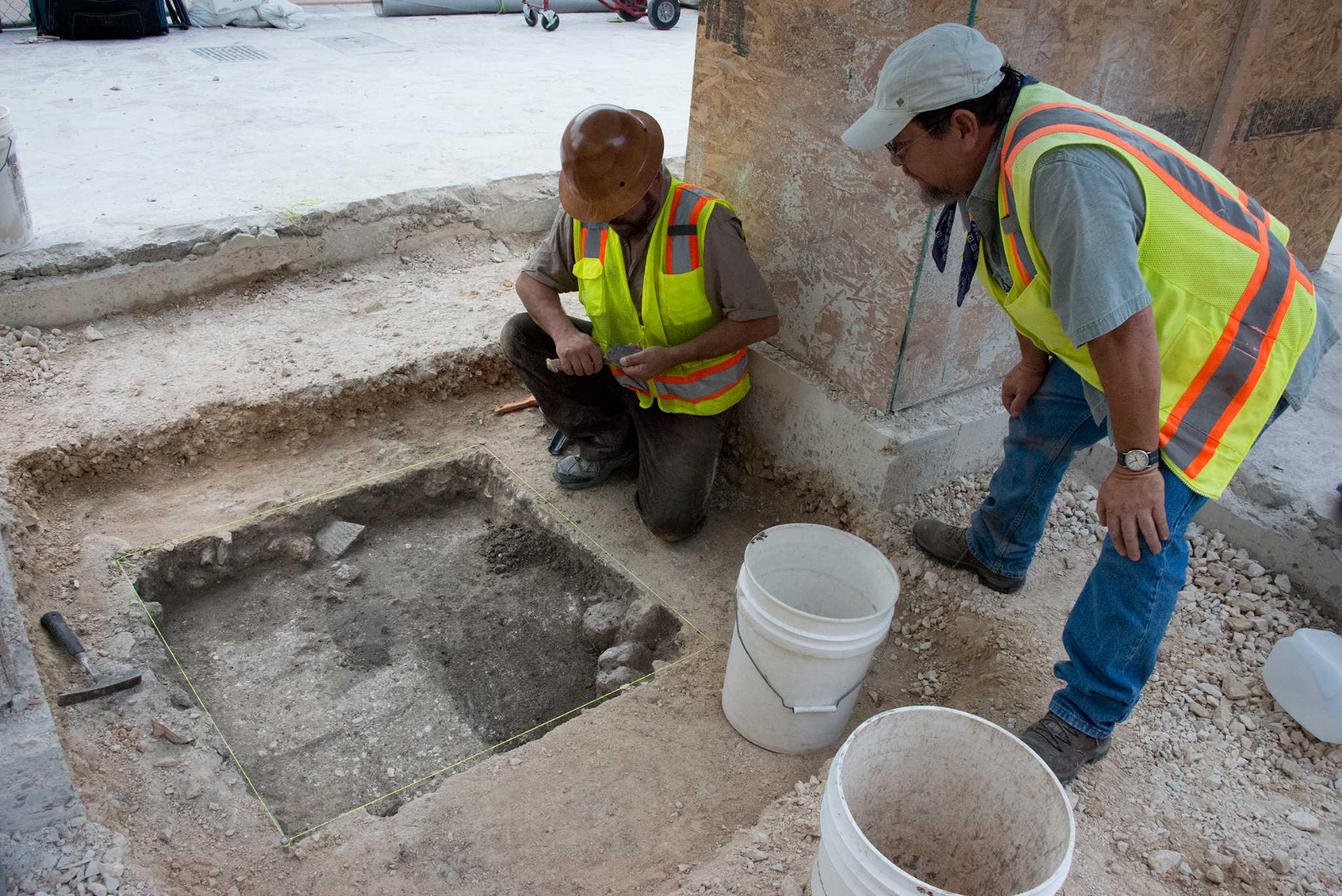 Alamo dig reveals mission-era adobe bricks