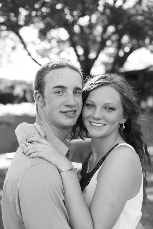 Goen and Streun plan wedding