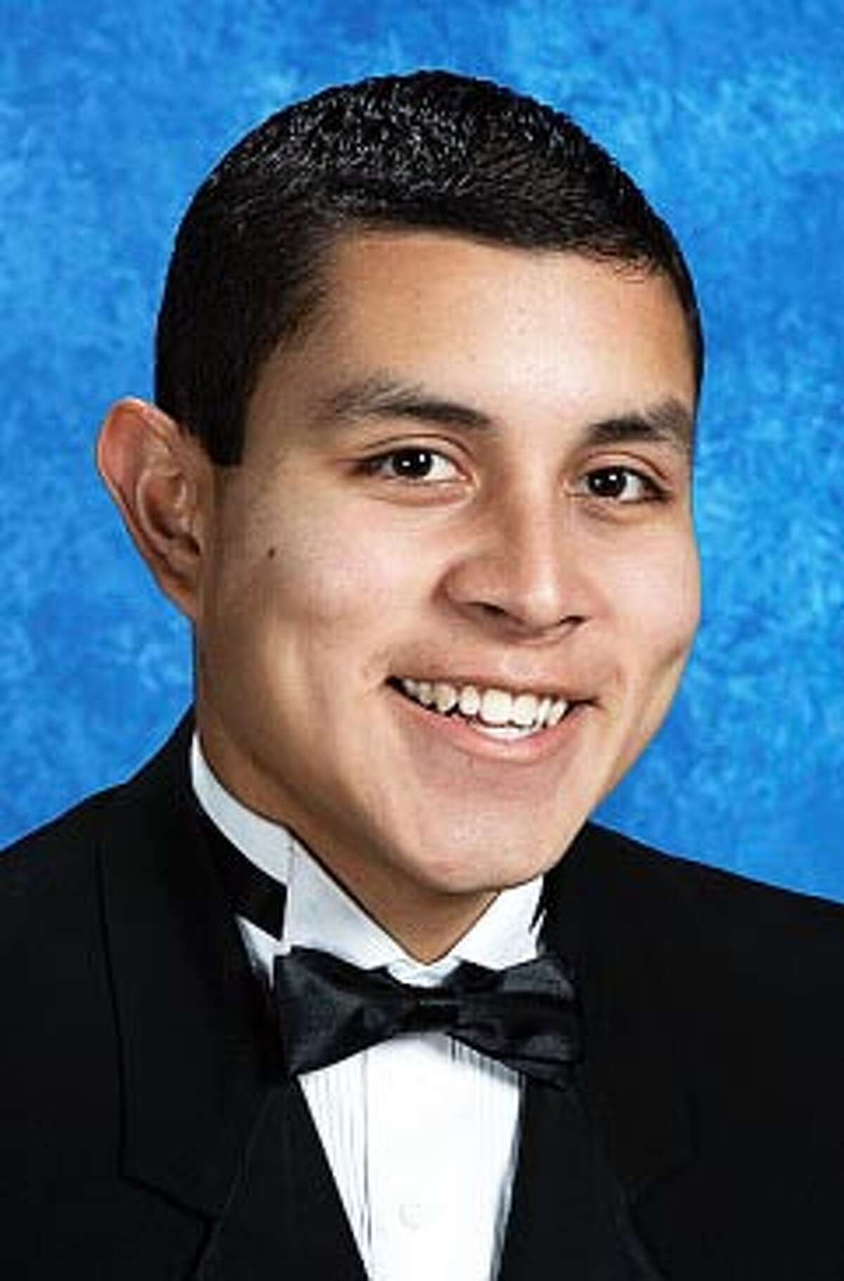 Petersburg High School announces valedictorian, salutatorian