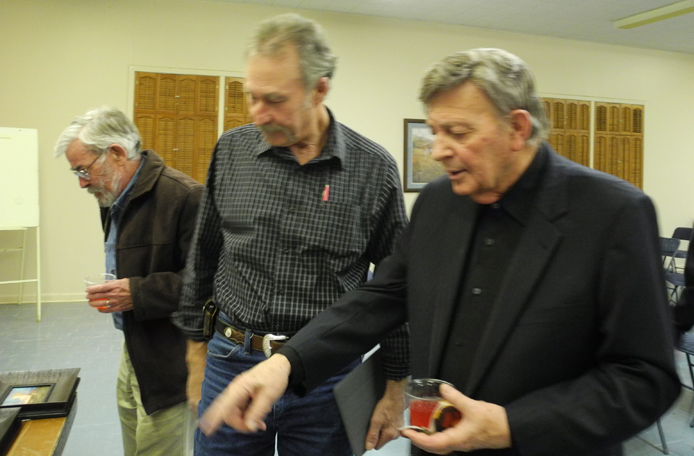 Kenneth Wyatt advises fellow artists