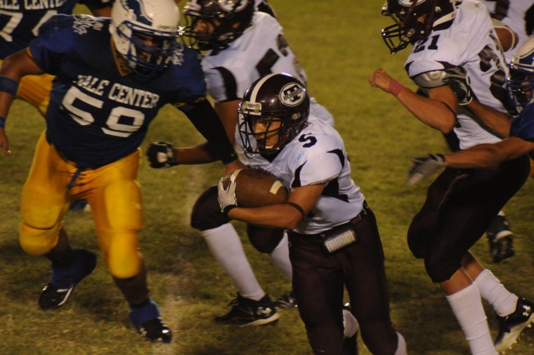 Hale Center shuts out Tulia 22-0 for first win