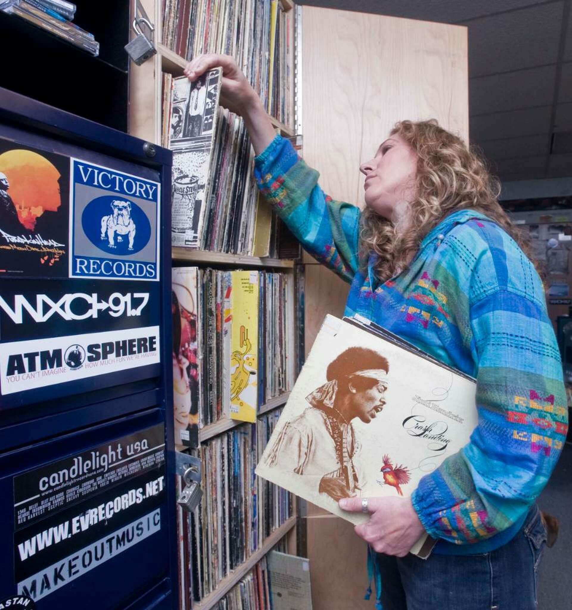 WestConn DJ hosts party for longtime show