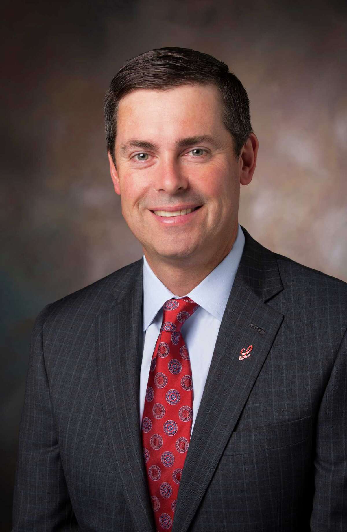Longtime Lilly CEO to retire