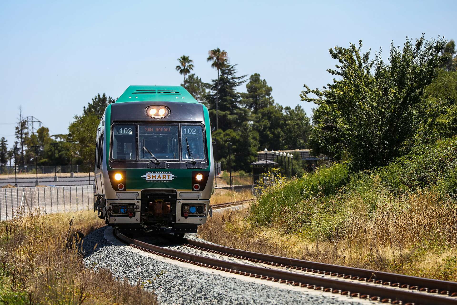 Crews work to shore up hillsides as SMART rail opening nears