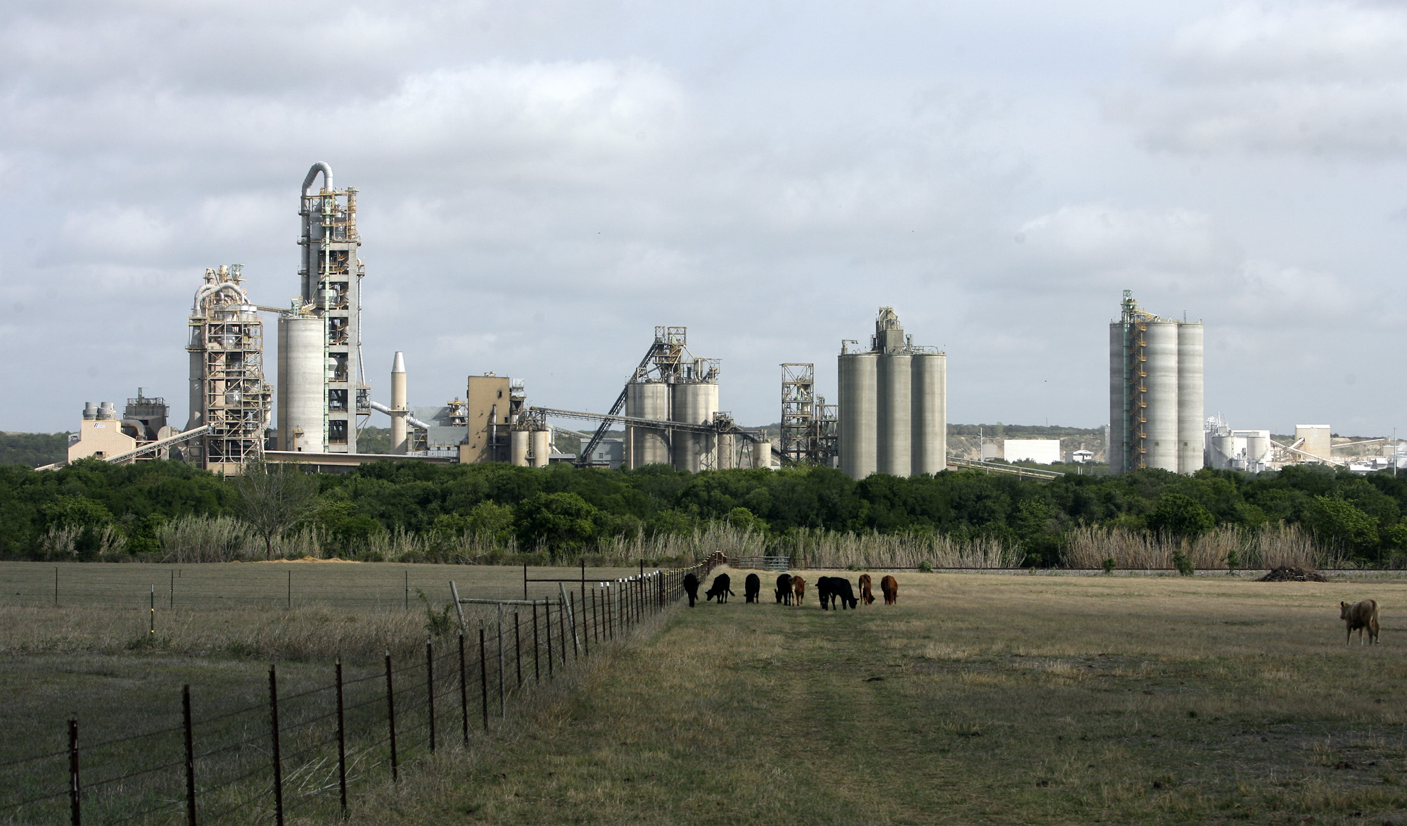 Cemex settles with EPA over New Braunfels plant pollution