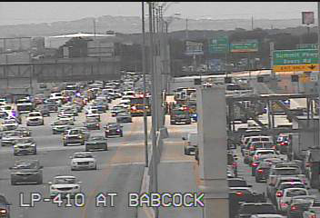 Loop 410 reopened on Northwest Side after 2-car pileup