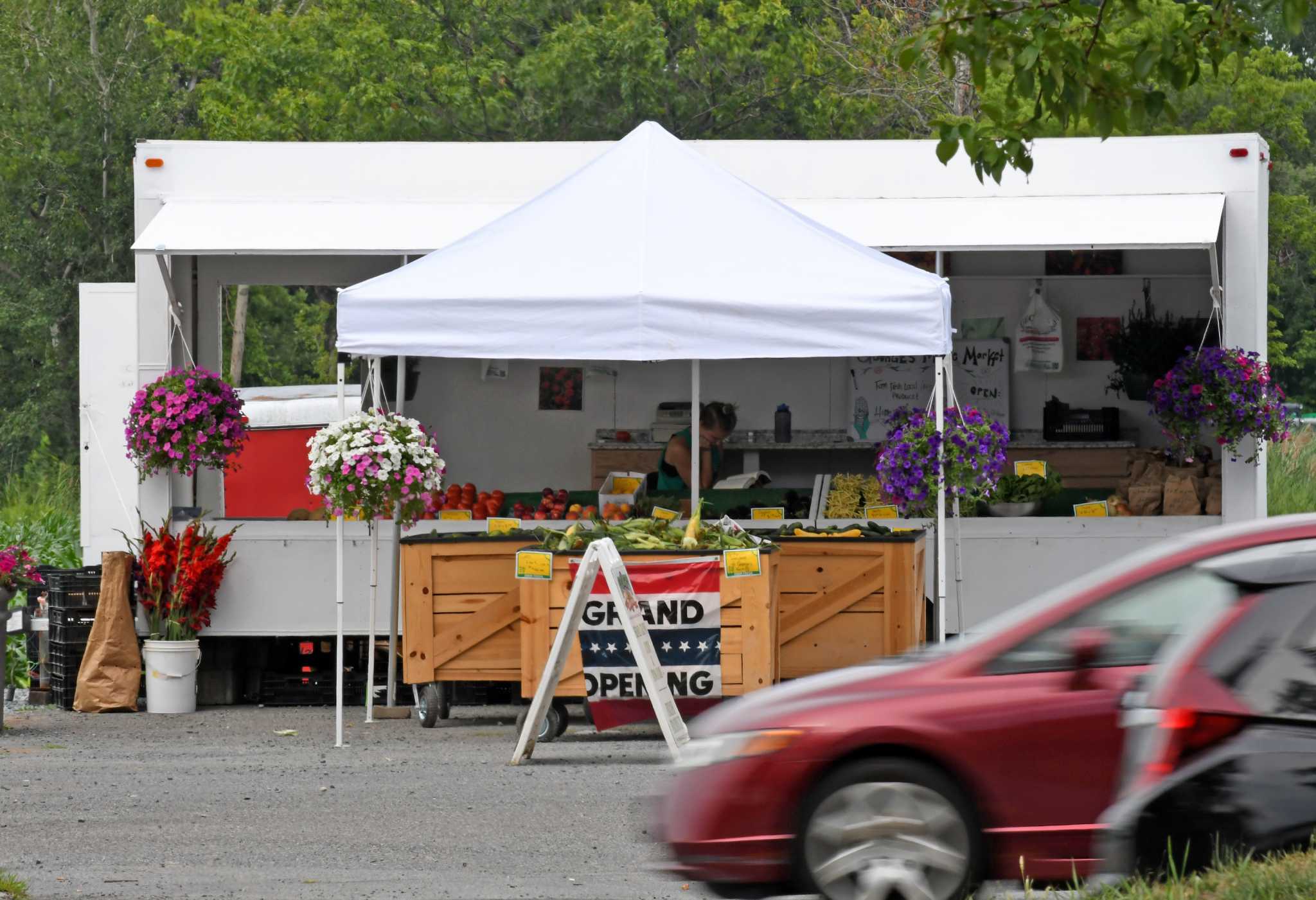 Plot yields new farm stand
