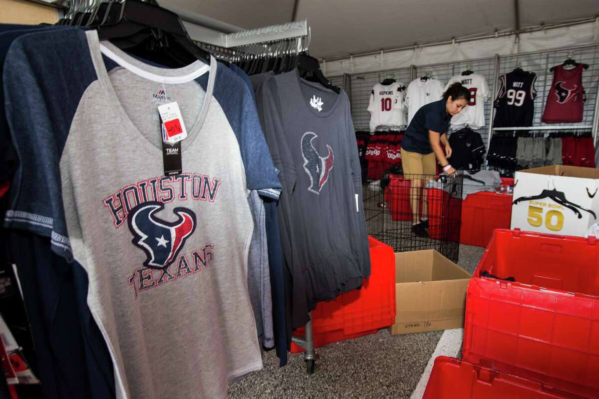 Texans set up for training camp
