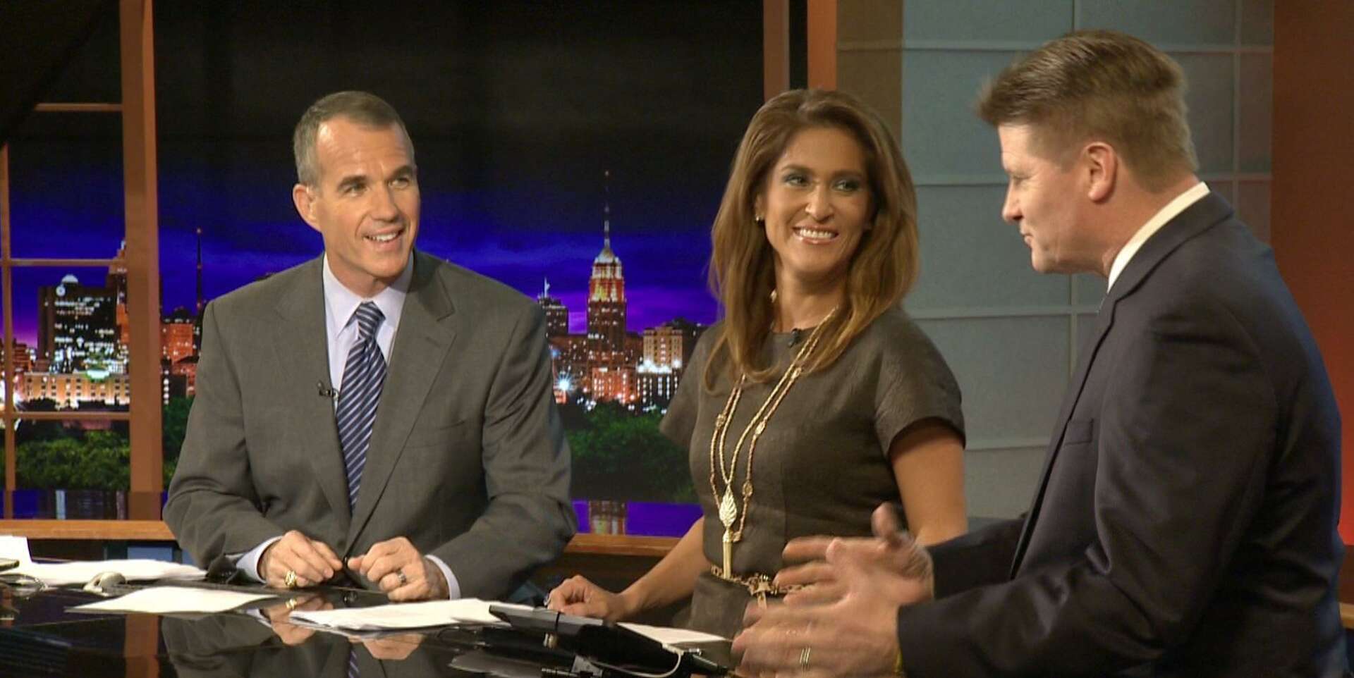 Anchorwoman Sarah Lucero, now a bodybuilder, is leaving KENS-TV