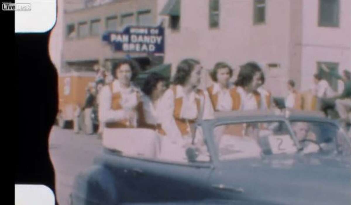 Video: University of Texas Round-Up parade footage from 1949 gives a ...