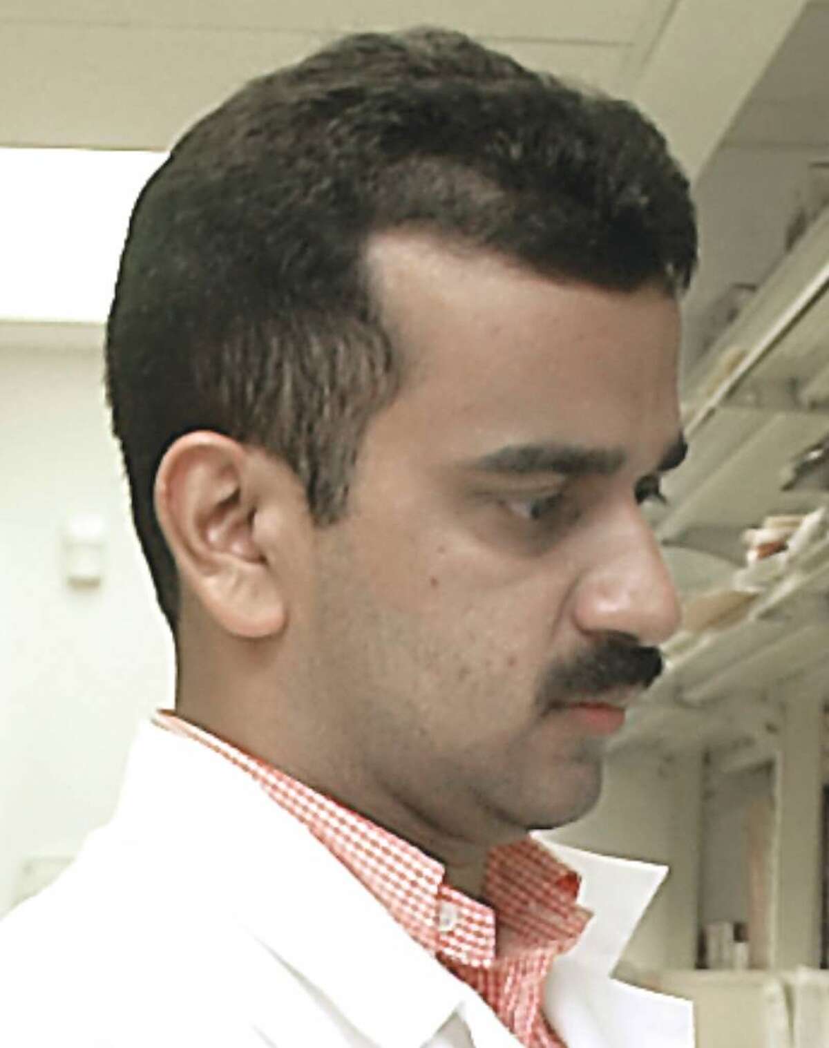 Former Byram pharmacist in hot water again