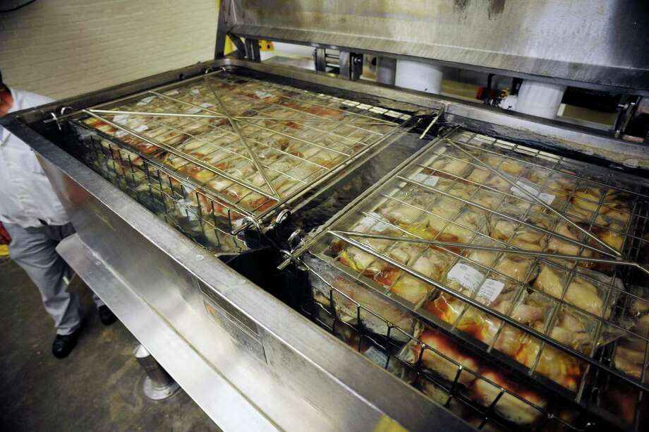 State feeds inmates for $2.84 a day - Times Union