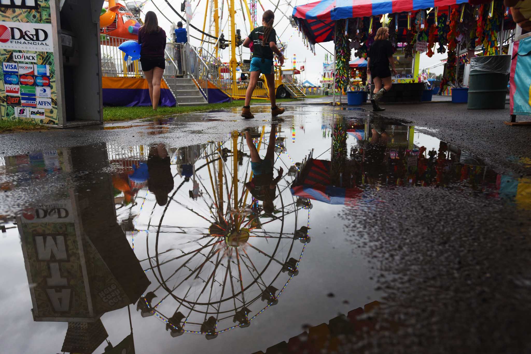 Rain welcomes Sunshine Fair