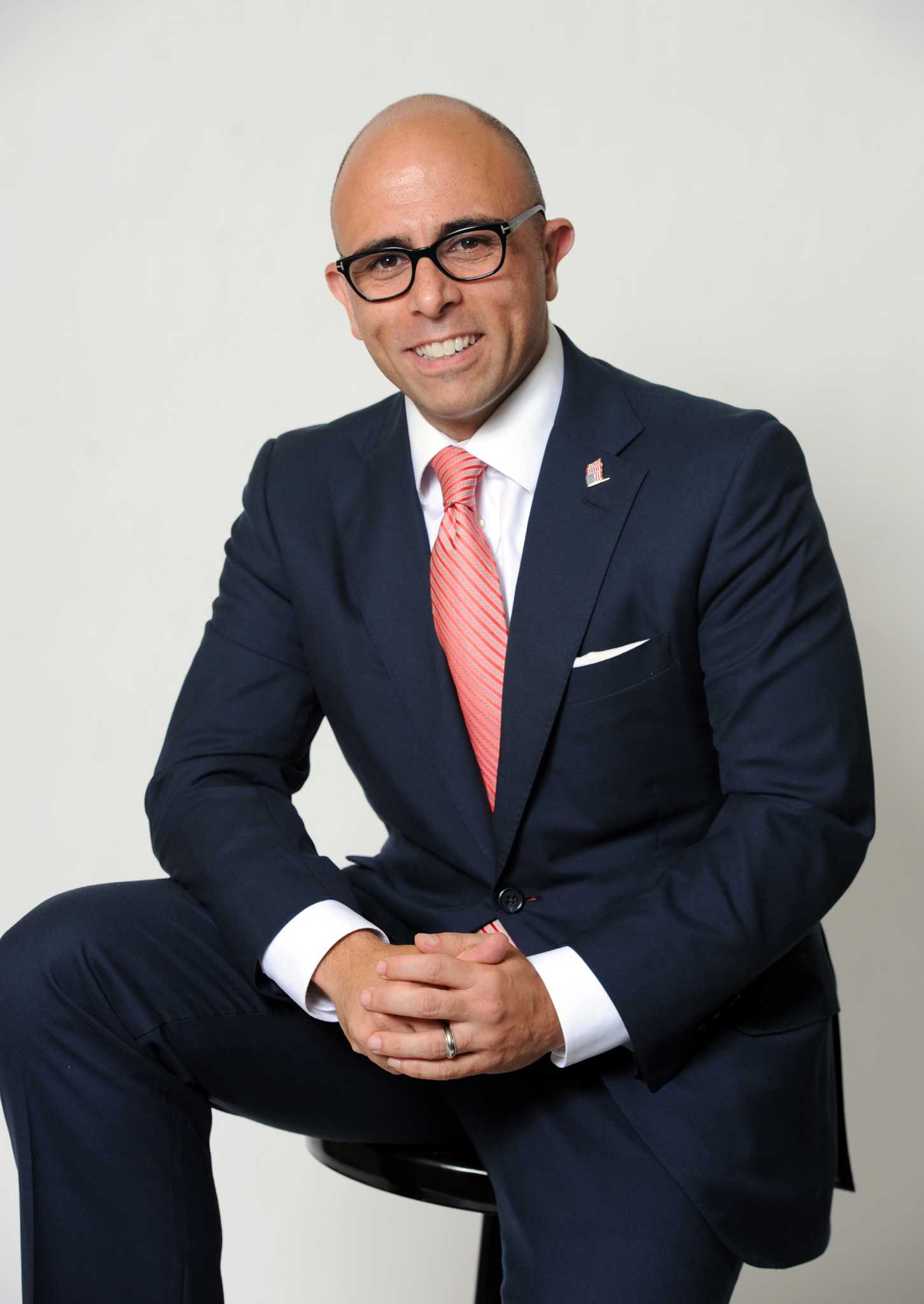 Perillo, Parkins vie for Republican nomination in Shelton