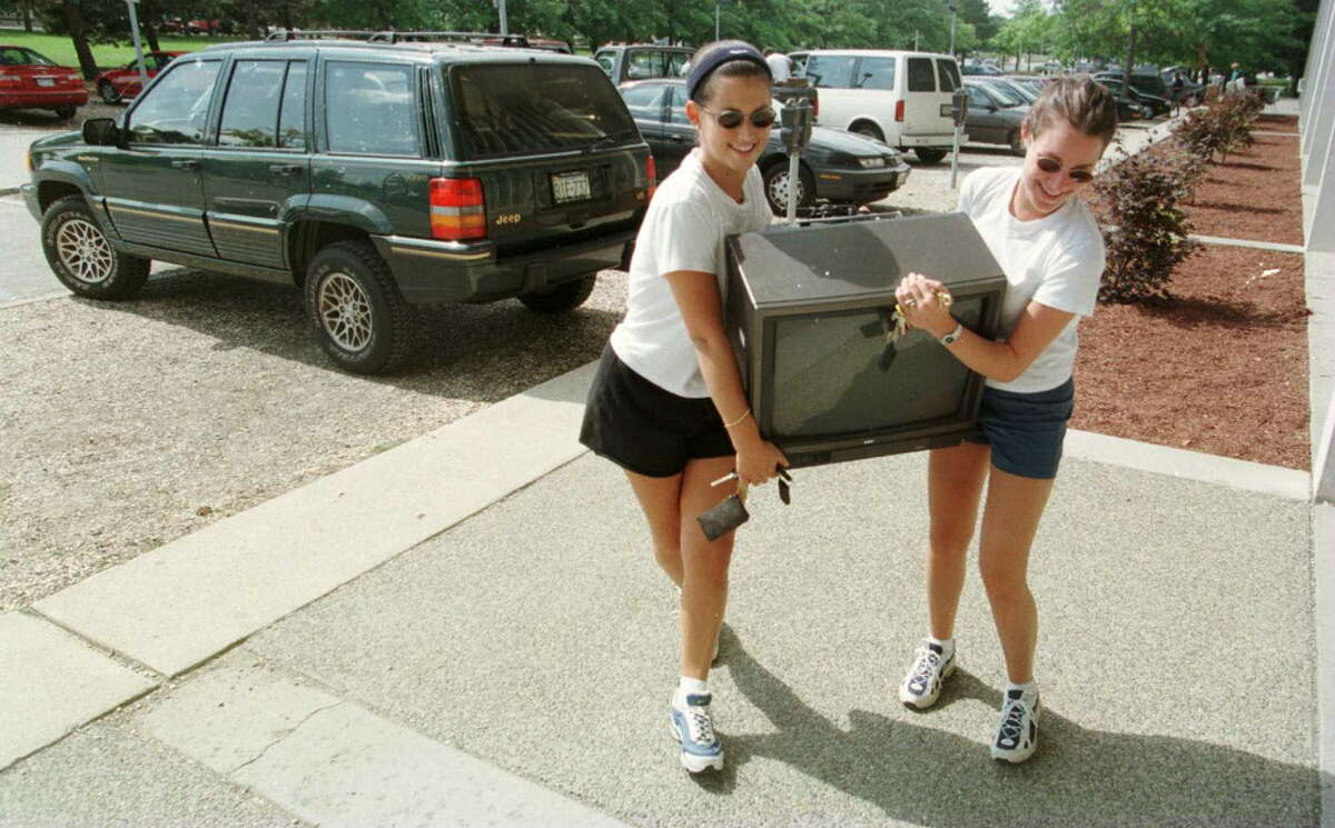 People of the 90s in the Capital Region