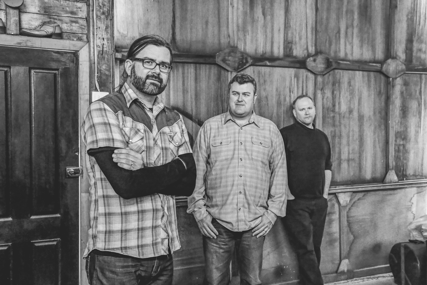 Two-continent band keeps music moving