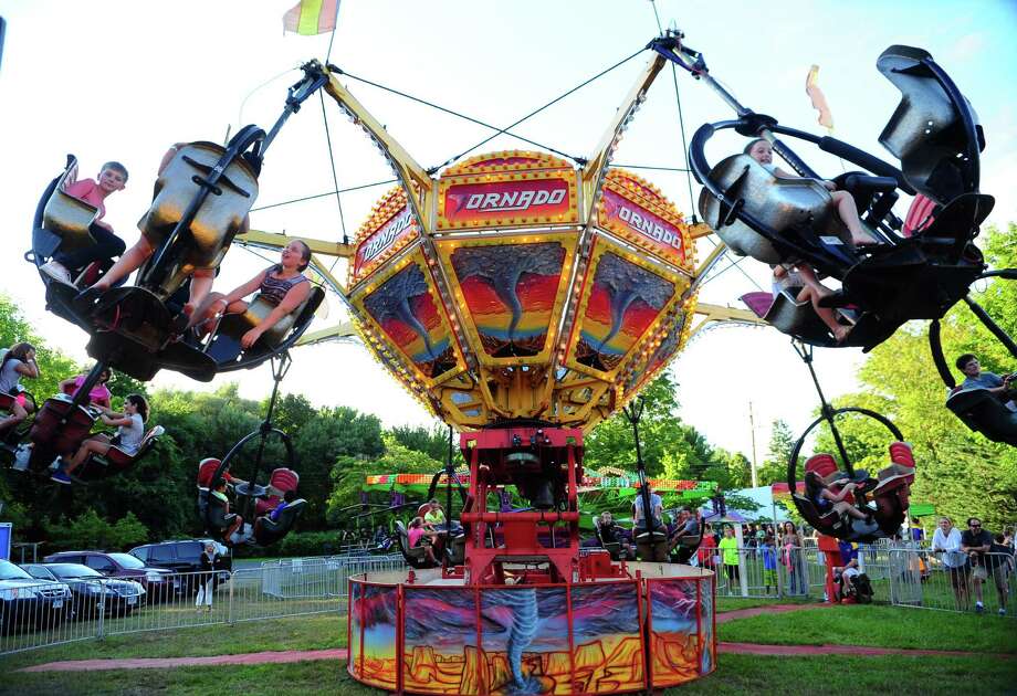 Annual Fireman’s Carnival Opens in Easton - Connecticut Post