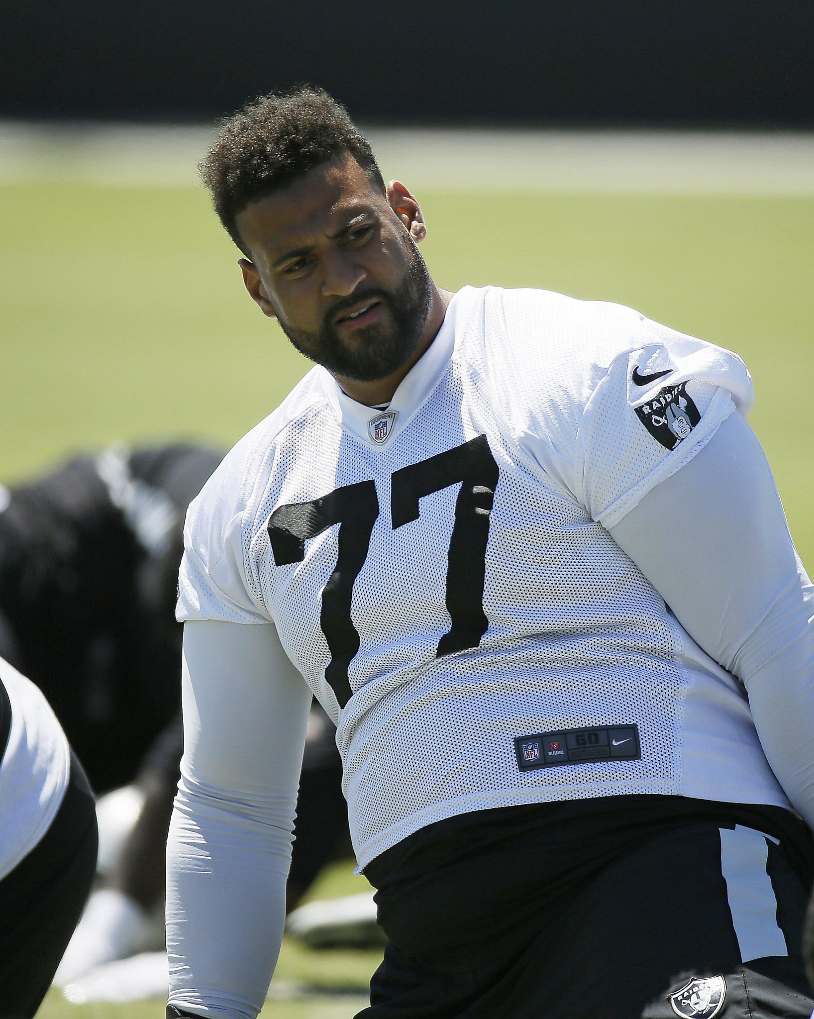 Raiders’ Howard pushing Watson for starting tackle spot