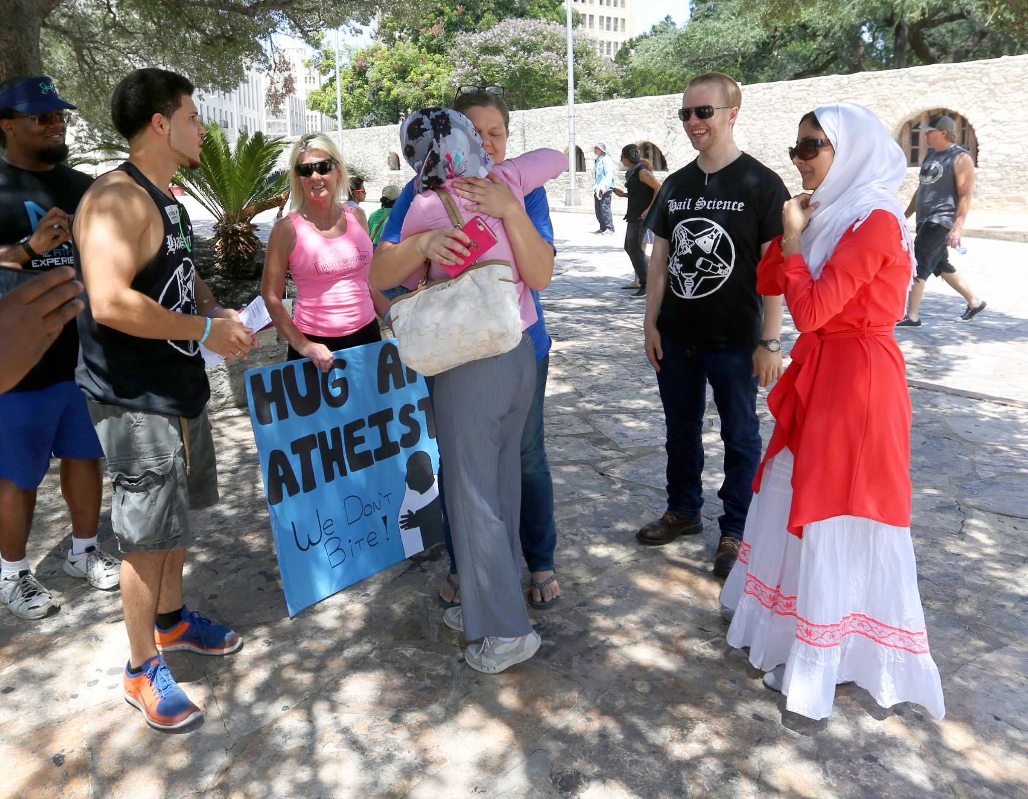 Acceptance of atheism promoted in front of Alamo by secular groups from ...