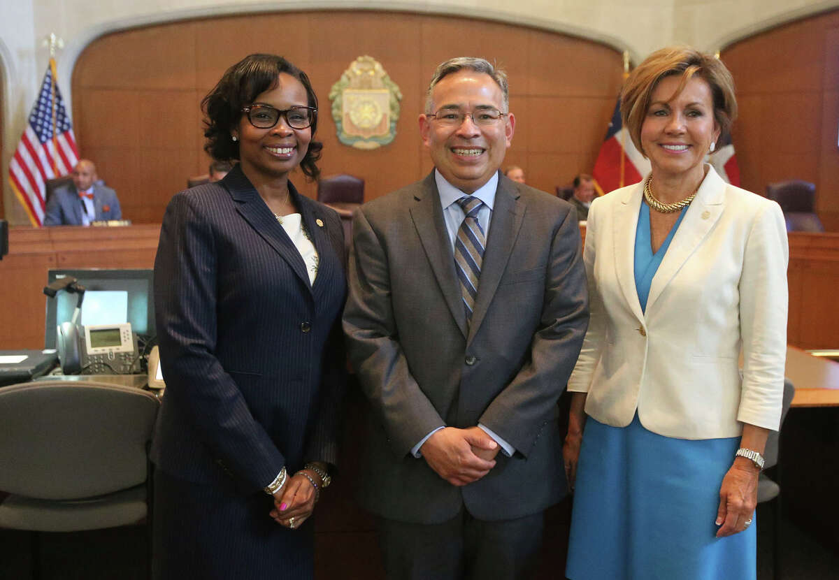 San Antonio hires city attorney
