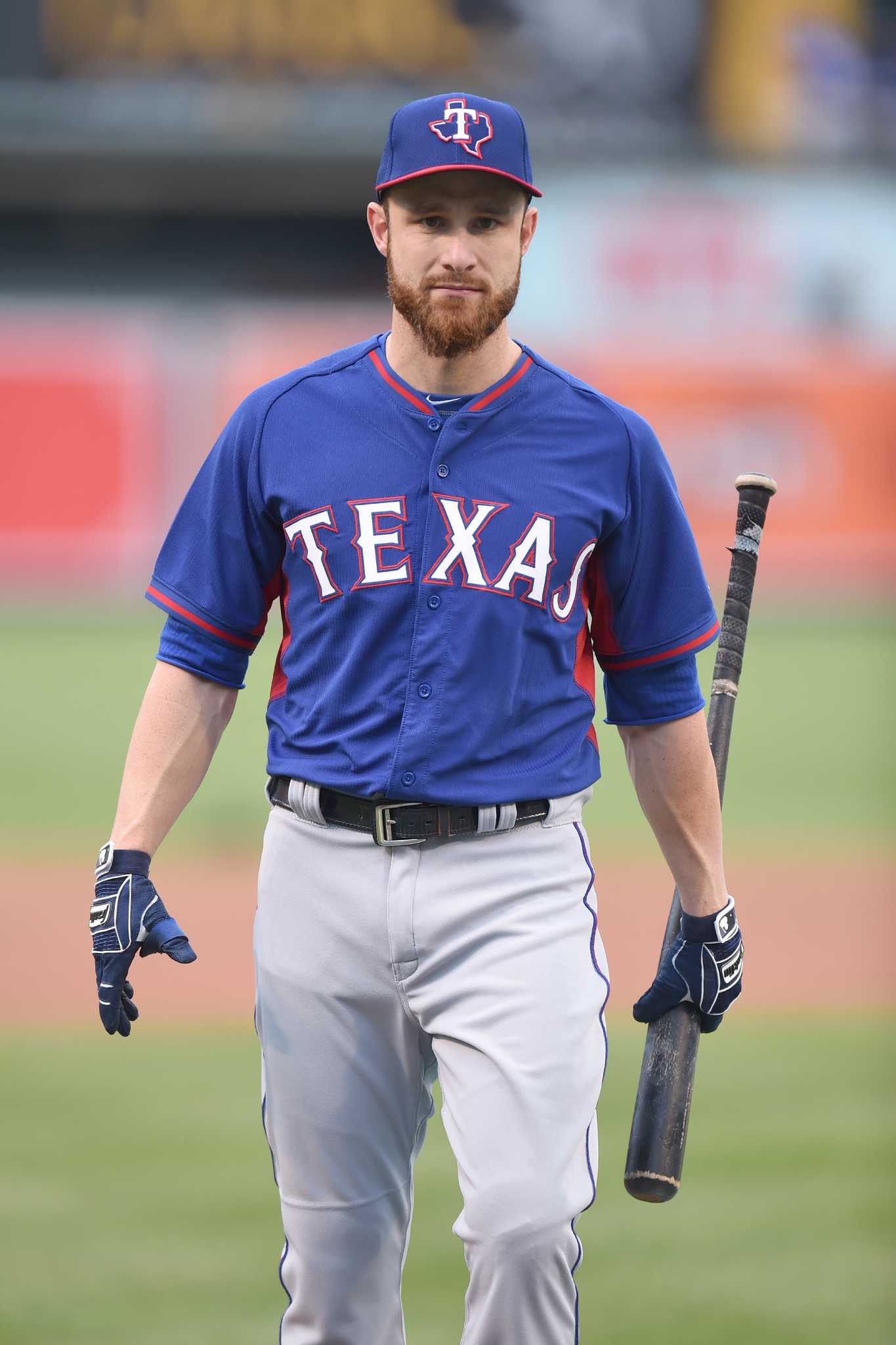Rangers' Jonathan Lucroy gets day off in series opener against Astros