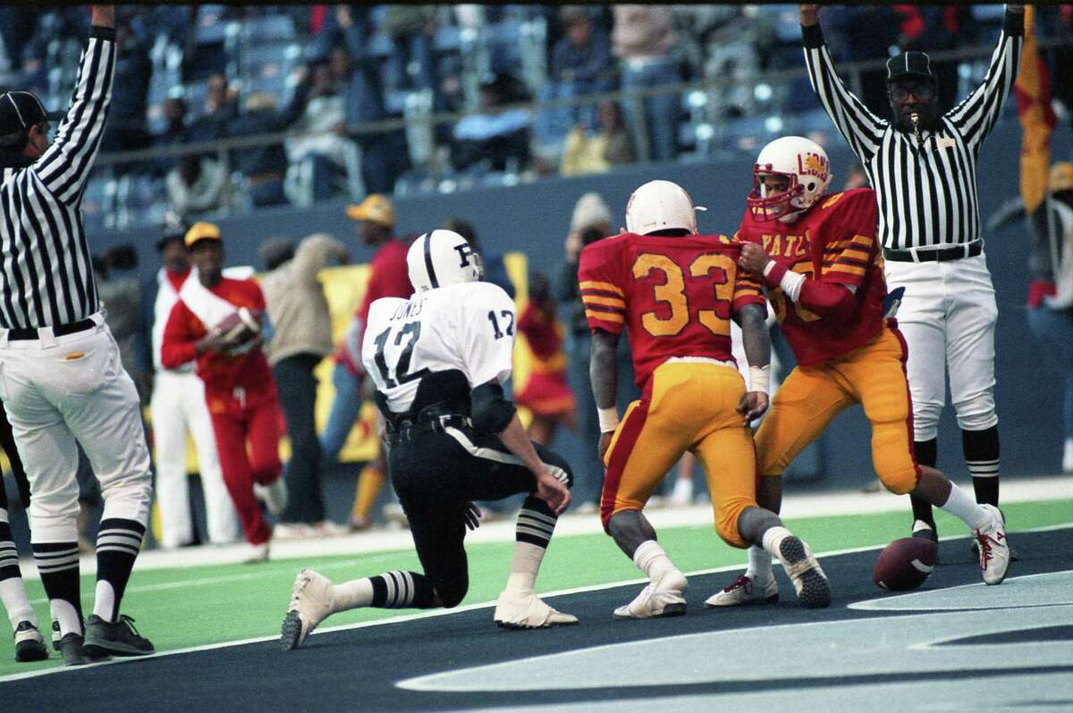 Yates set standard with state football title in '85