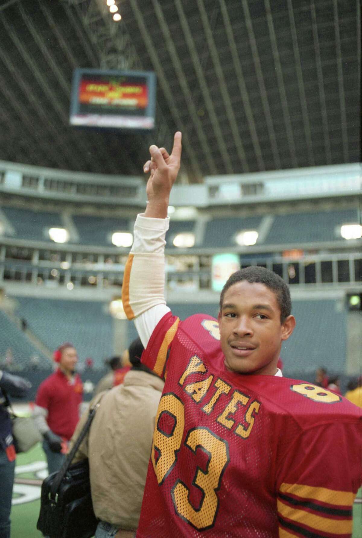 Yates set standard with state football title in '85