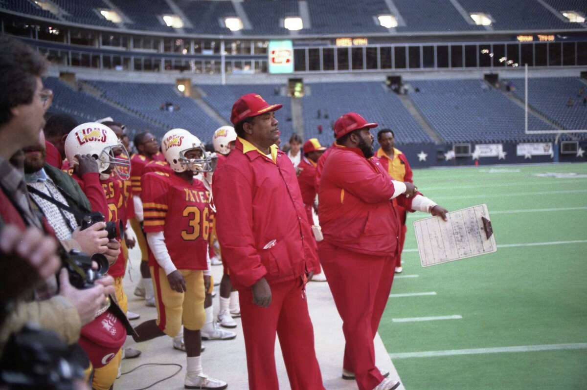 Yates set standard with state football title in '85