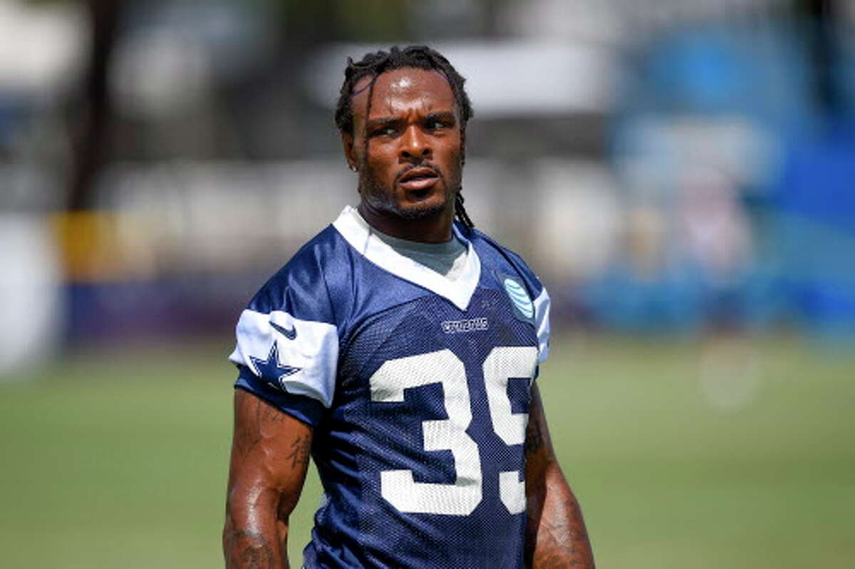 Dallas Cowboys' Brandon Carr makes sacrifices on and off the field
