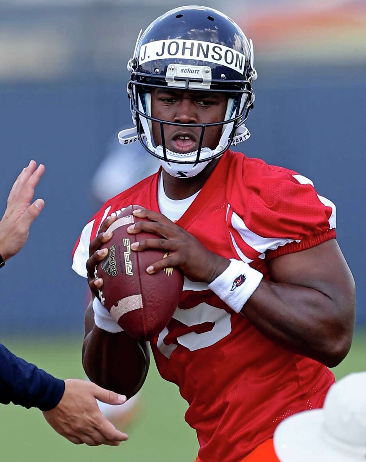 Dalton Sturm, Jared Johnson listed as co-starters heading into UTSA opener