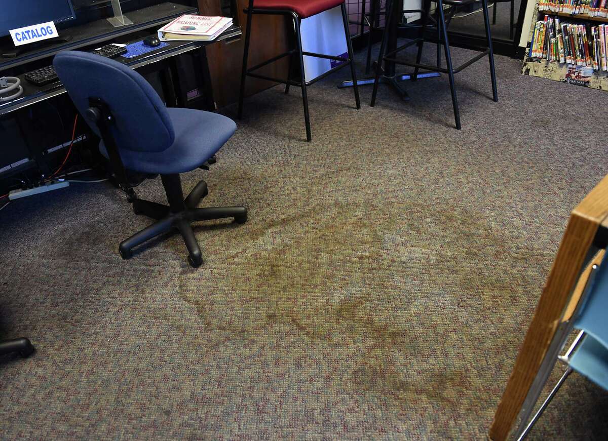 Colonie library to stay, needs renovations