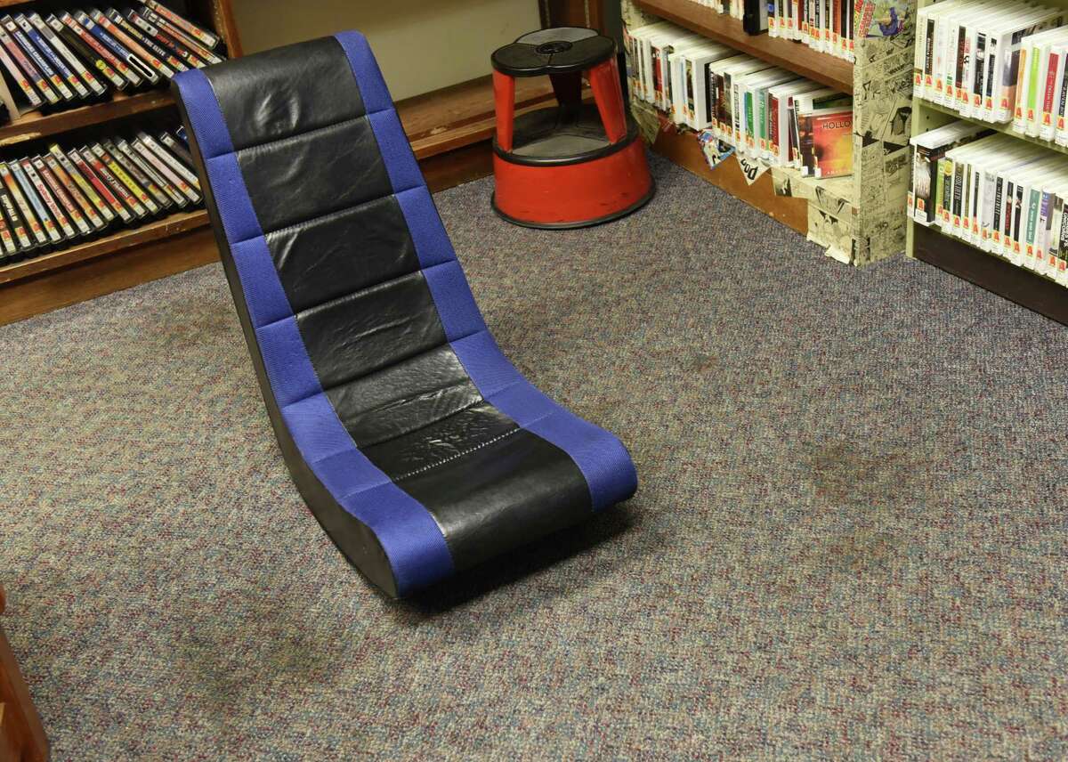 Colonie library to stay, needs renovations