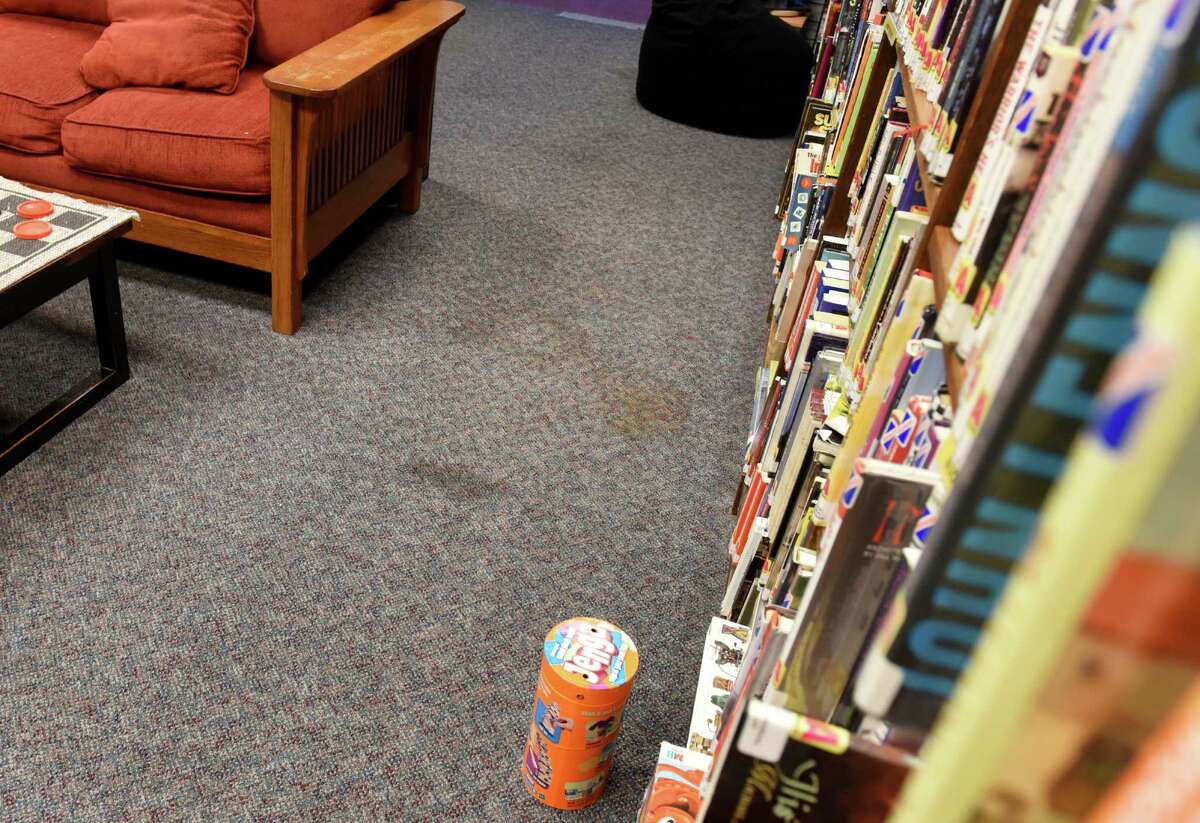Colonie library to stay, needs renovations