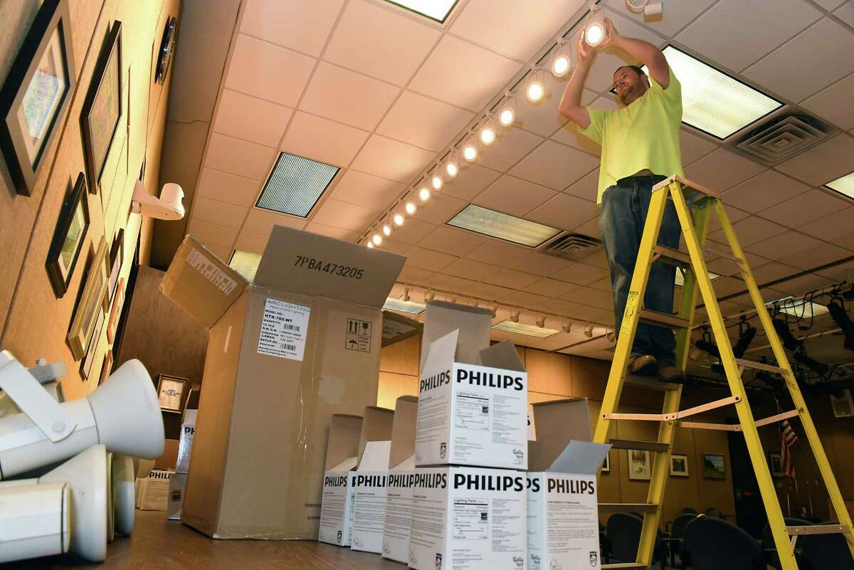 Colonie library to stay, needs renovations