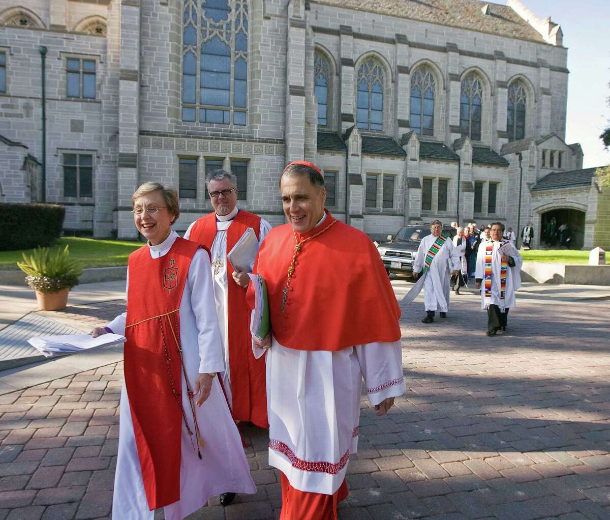 Houston's first female Methodist bishop set to retire