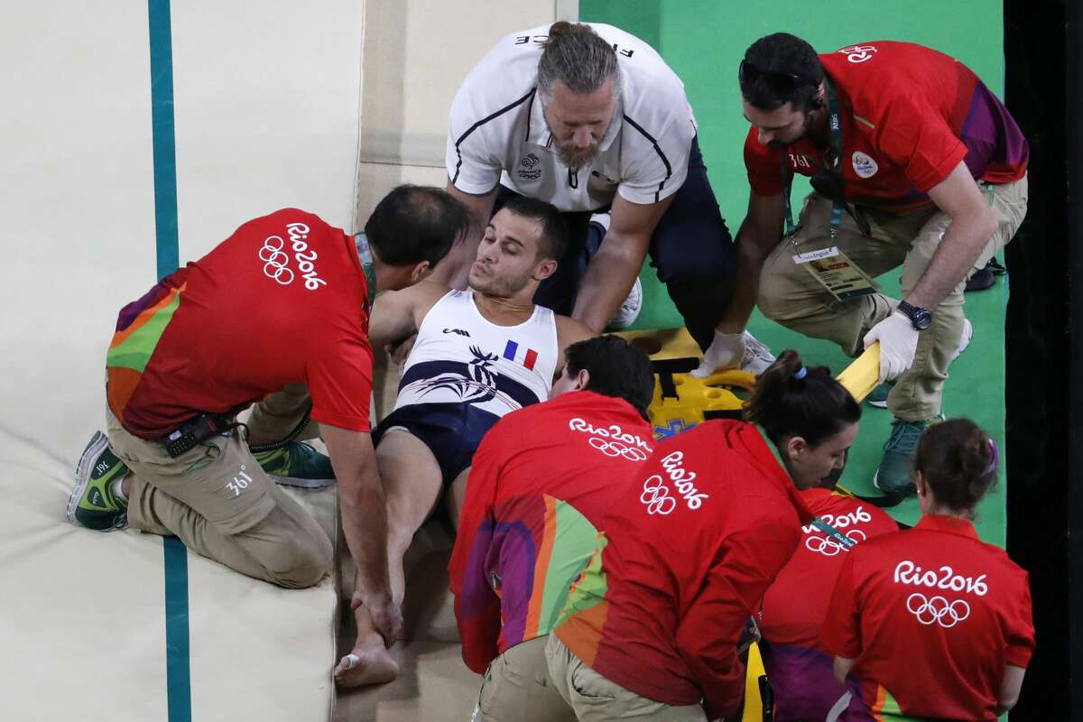 French gymnast suffers horrific broken leg at Olympics (Warning ...