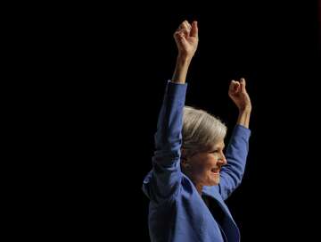 Jill Stein supporters rally by Galleria to get candidate in the debates