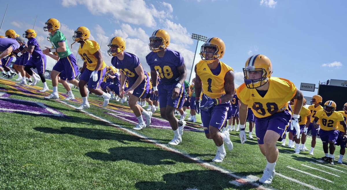 Michael Nicastro returns to field for UAlbany football