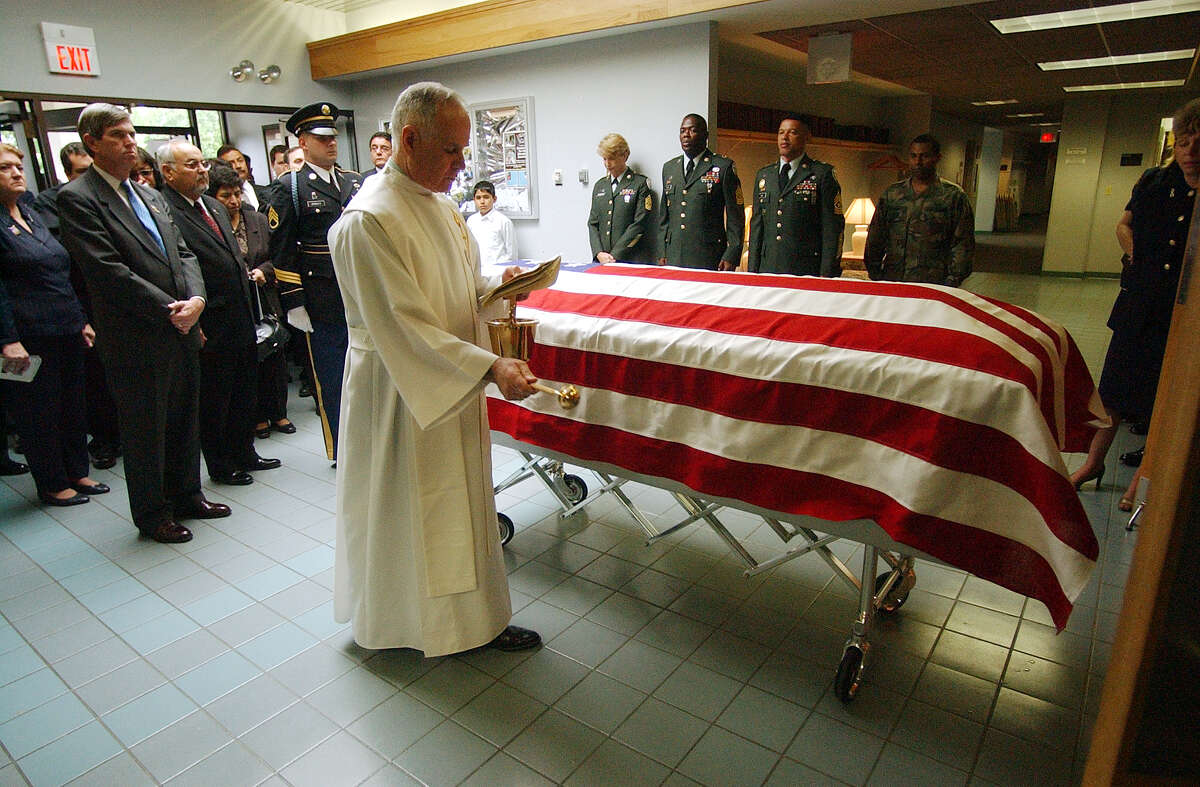 Gold Star families in spotlight after Trump’s attack on GI’s parents