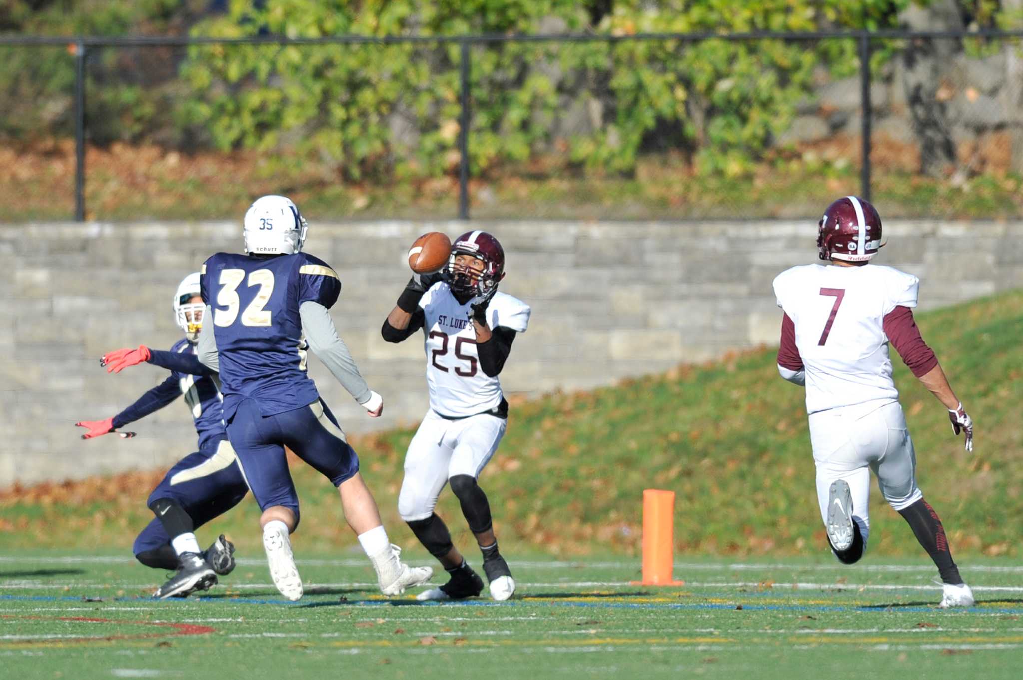 Reports: Omar Fortt commits to play football at UConn