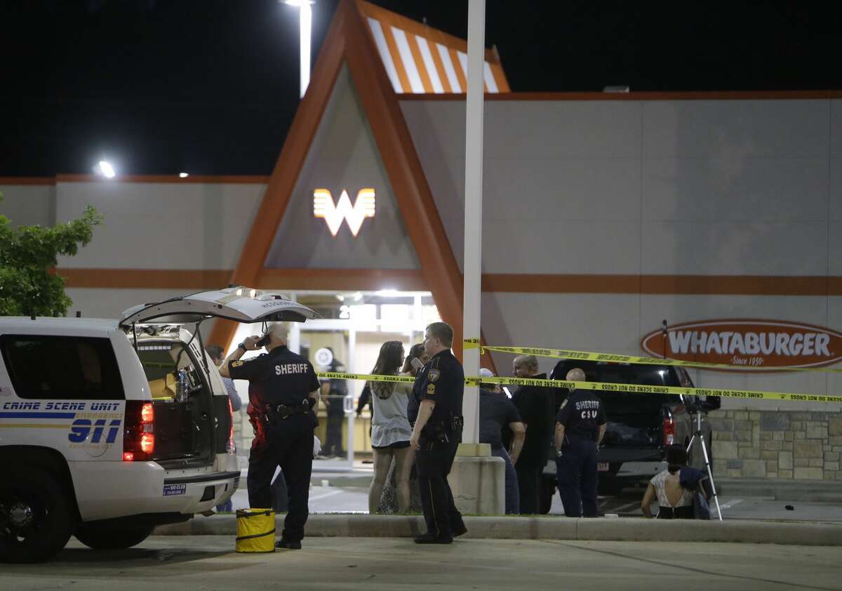 Off-duty deputy shoots robbery suspect at Whataburger in Spring