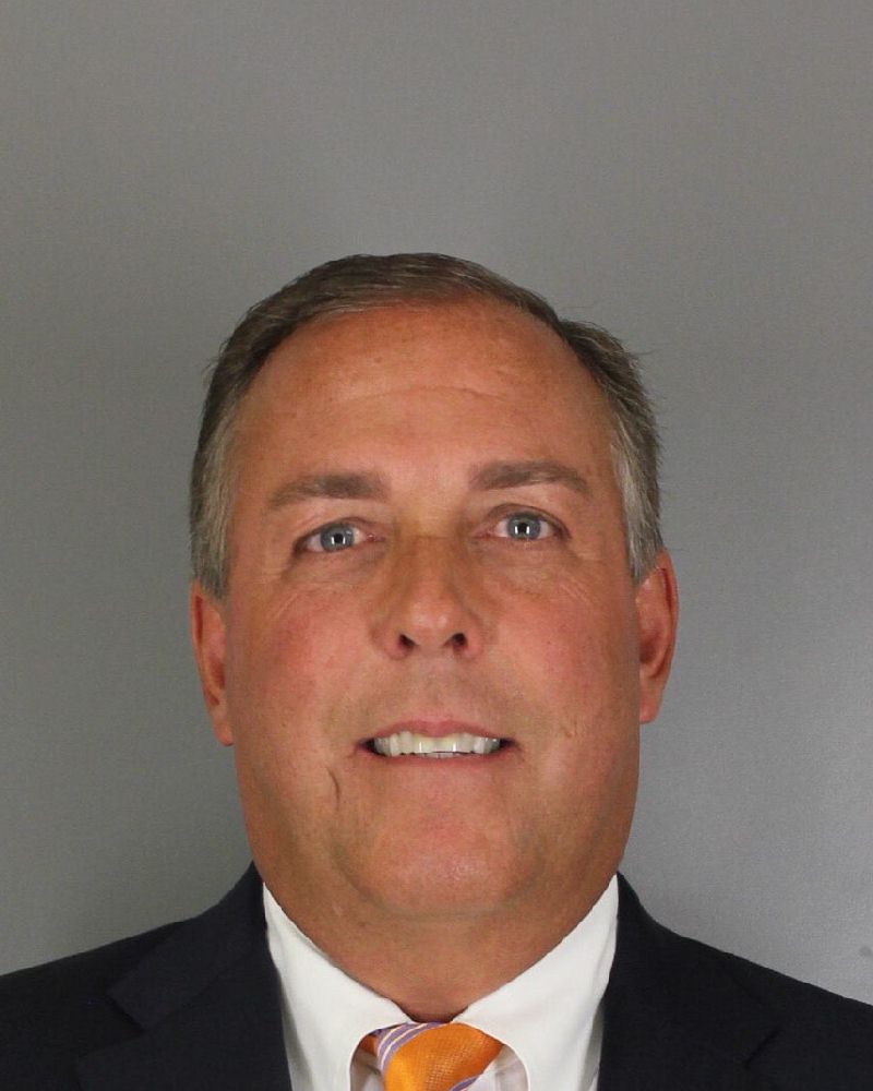 Former district judge, 3 Jefferson County deputies want cases dropped