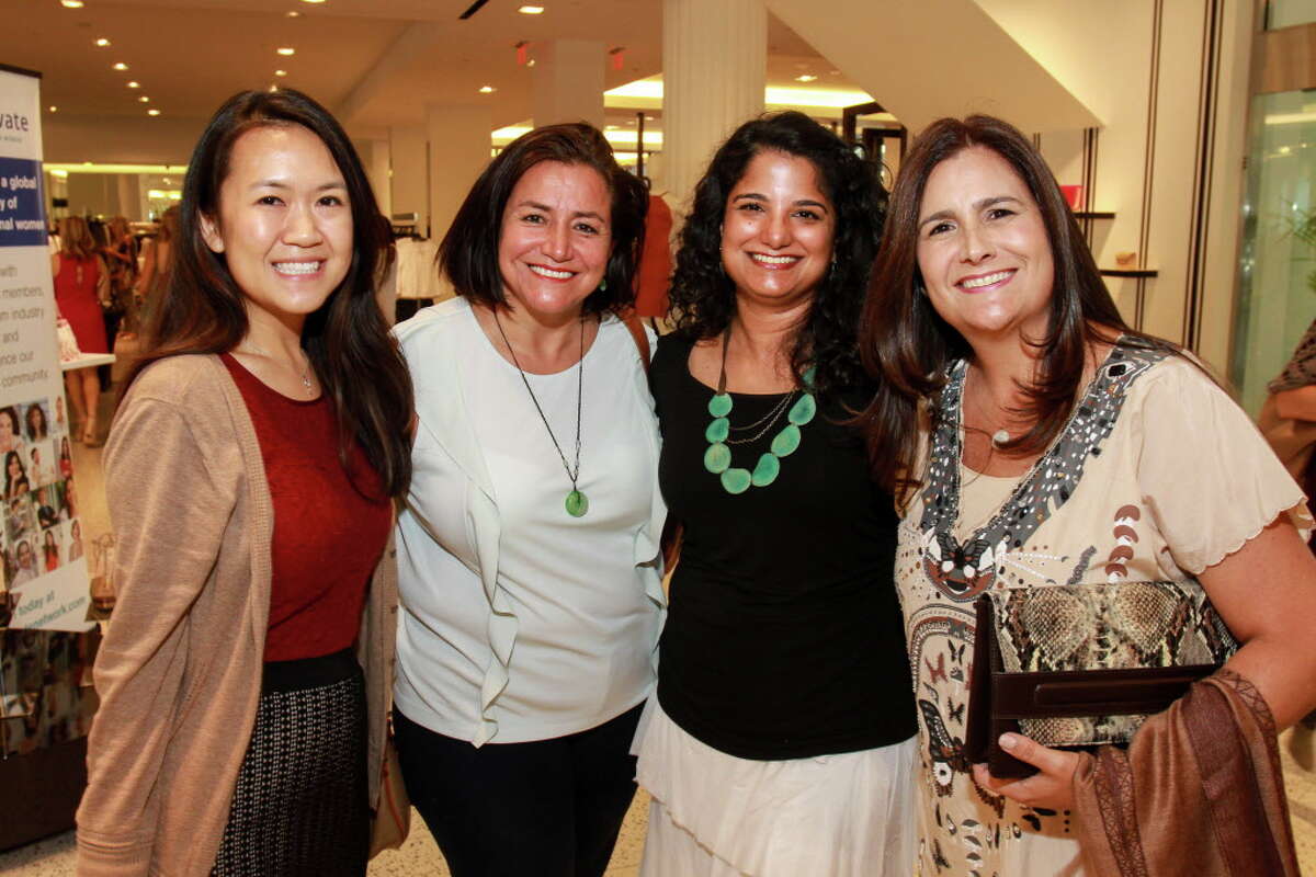 Tootsies showcases fall trends for women who work