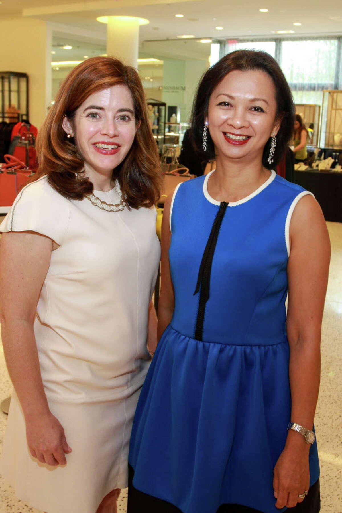 Tootsies showcases fall trends for women who work