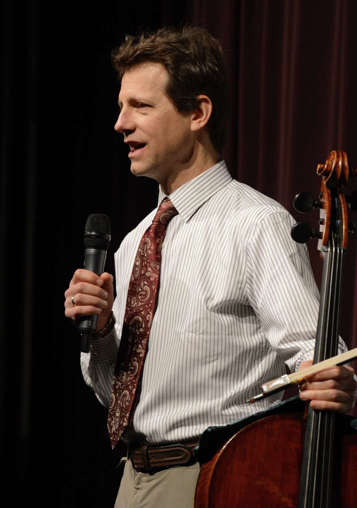 Philadelphia Orchestra cellist beats MS