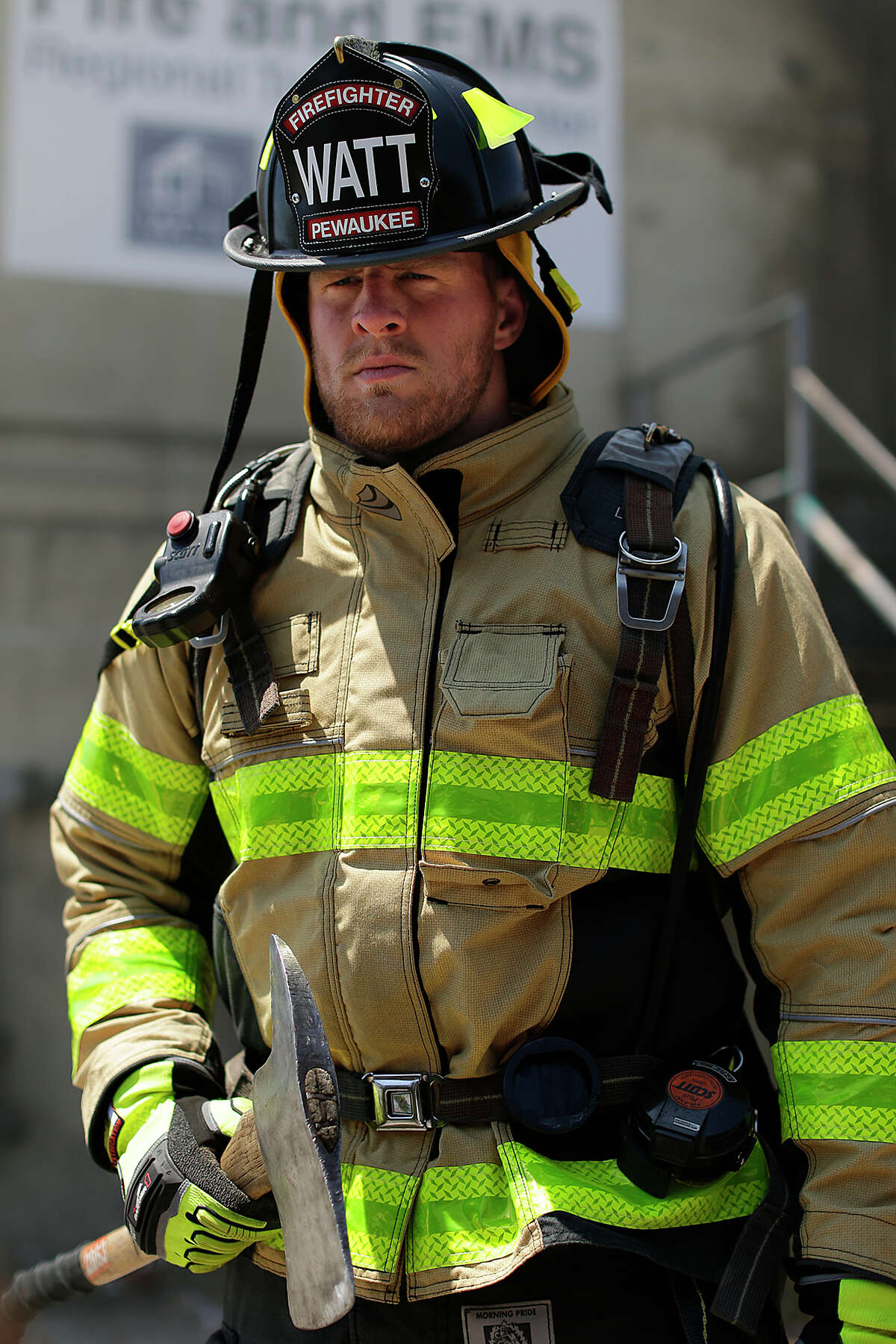 Texans' J.J. Watt goes through firefighter training for a day